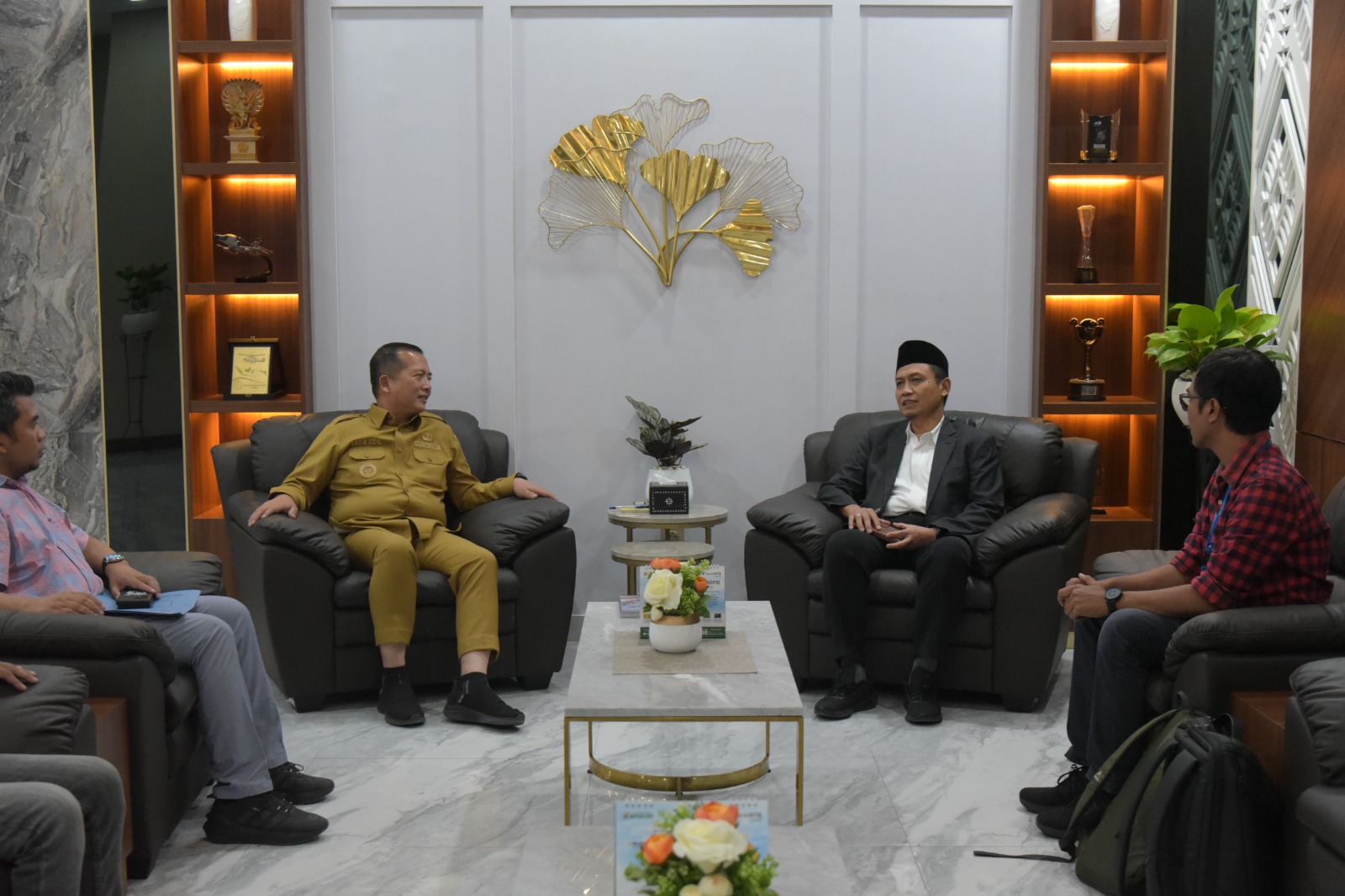 Provinsi NTB | Gubernur Miq Iqbal Apresiasi Program Ditawarkan Islamic Relief Relevan dengan ...